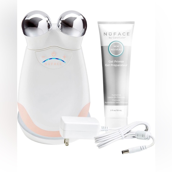 NuFace | Skincare | New Nuface Refreshed Nuface Trinity Facial Toning Device | Poshmark